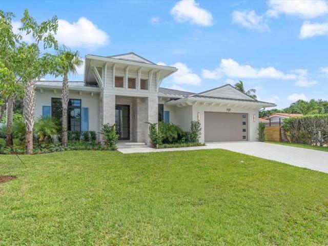 727 SW 28th Ave, Boynton Beach, FL 33435