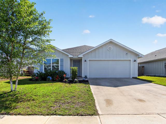 727 Quintana St, Crestview, FL 32539 | MLS #1001 | Compass