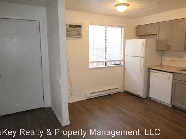727 W. Carlisle Ave. 725/727/729 W. Carlisle Ave
