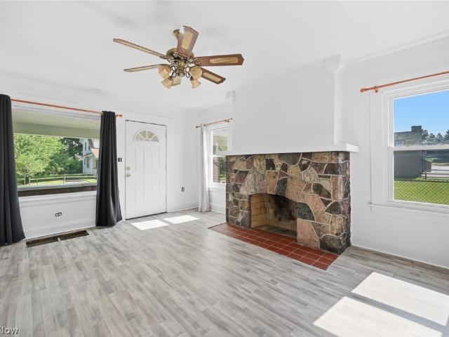 727 W Laclede Avenue