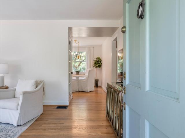 727 Woodmere Dr