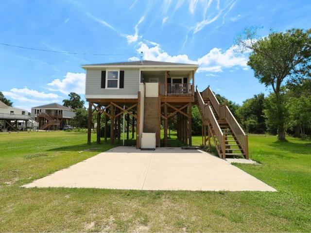 7285 Grand Caillou Rd, Dulac, LA 70353