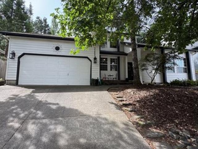 7289 Glacier Dr, Springfield, OR 97478