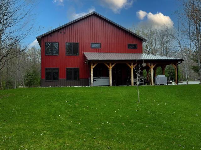 7289 SW Creighton Road