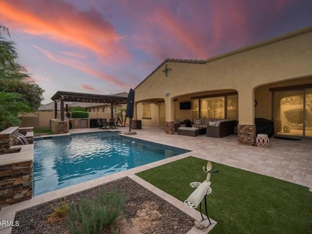 7282 W Rowel Rd, Peoria, AZ 85383