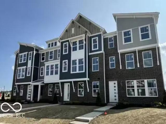 7283 BAYVIEW RUN # 15 403, MCCORDSVILLE, IN 46055 Condo/Townho.