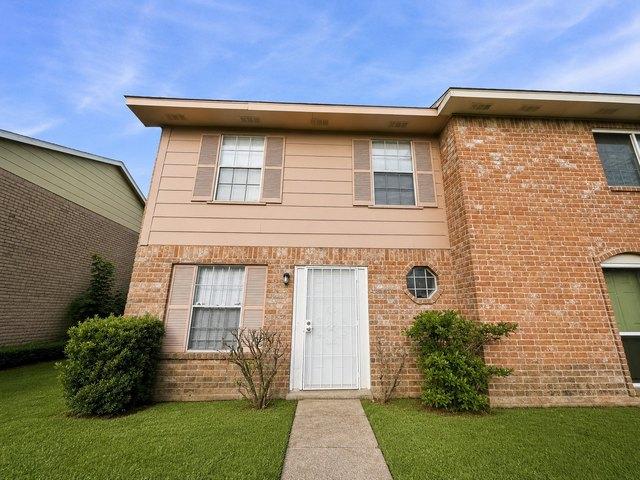 7283 Chasewood Dr, Houston, TX 77489