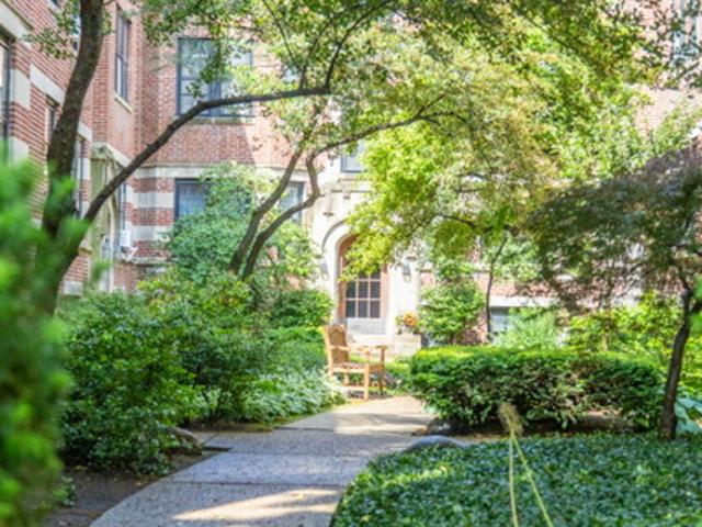 728 1/2 Hinman Avenue # 2S
