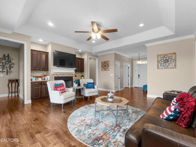 728 Constitution Drive