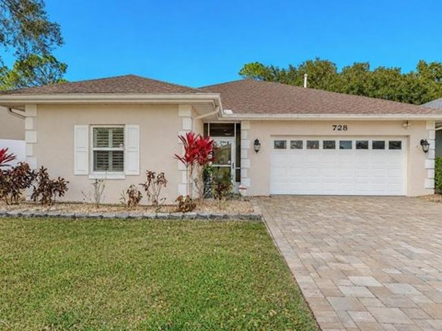 728 Canberra Rd, Winter Haven, FL 33884