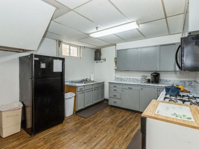 728 E College St 1 Bedroom Apartment for Rent at 728 E College St, Iowa City, IA 52240 Longfellow