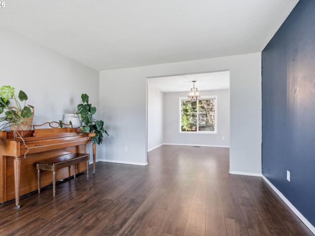 728 E Heritage Loop, La Center, WA 98629 | MLS #719637