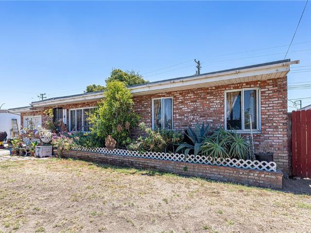 728 E Mariposa