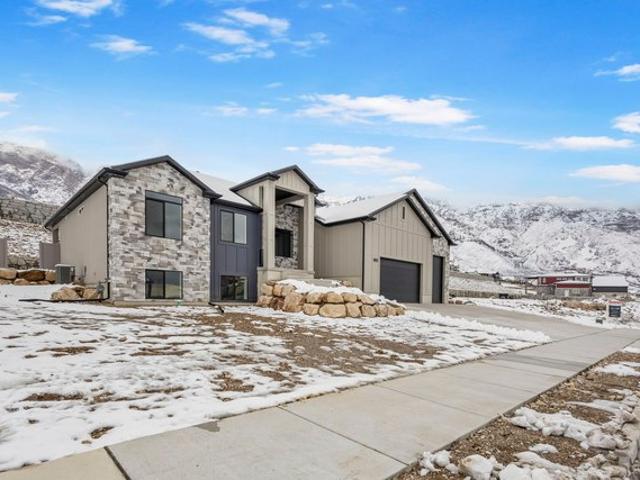 728 E Mountain Rd, North Ogden, UT 84414