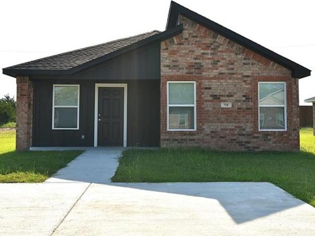 728 Elm St, Seminole, OK 74868