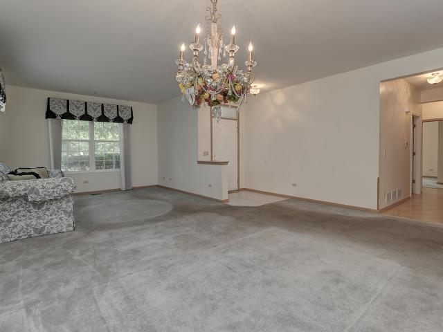 728 Holland Lane