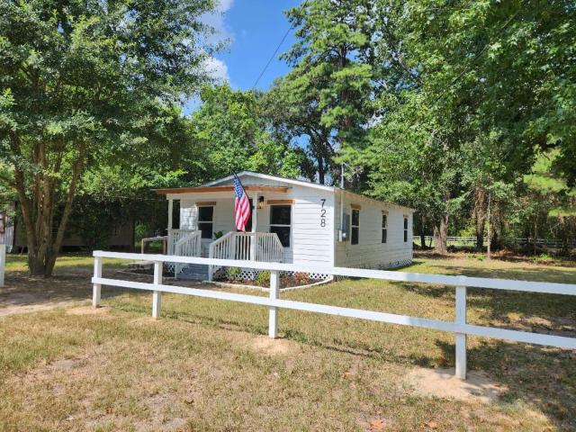 728 Hudson Road
