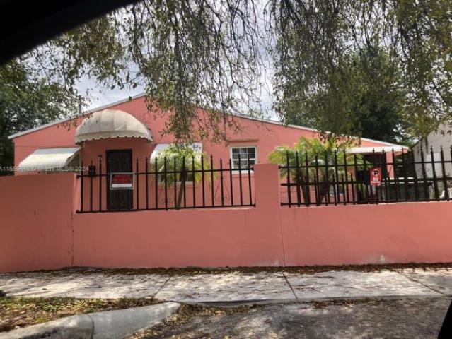 728 NW 55th St, Miami, FL 33127