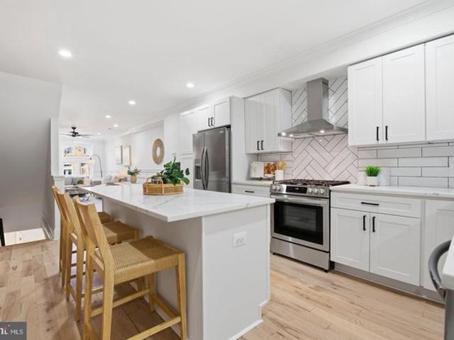 728 S Decker Ave, Baltimore, MD 21224