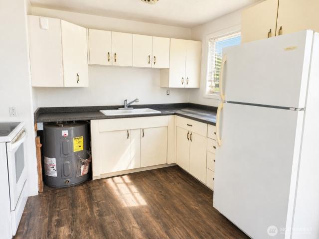 728 S Grand Drive