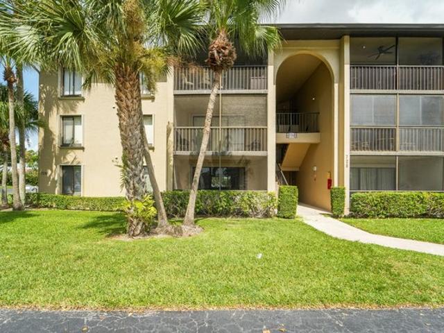 728 Sunny Pine Way Apt A1, Greenacres, FL 33415