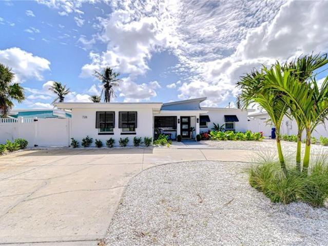 728 Pruitt Dr, Madeira Beach, FL 33708