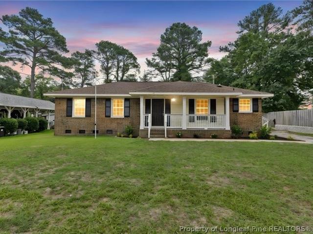 728 Rockwood Dr, Fayetteville, NC 28311