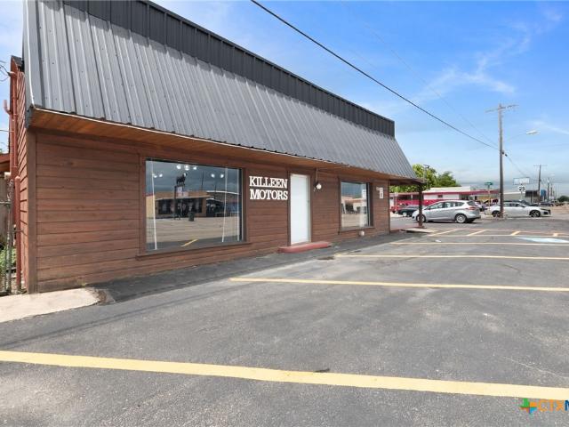 728 W Veterans Memorial Boulevard