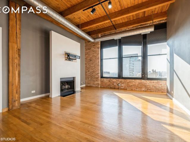 728 W Jackson Blvd 818, Chicago, IL