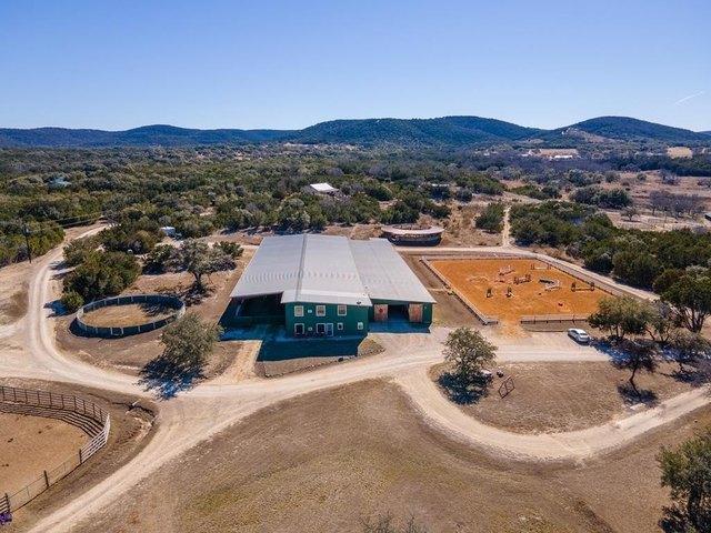 728 Upper Moffett Rd, Medina, TX 78055