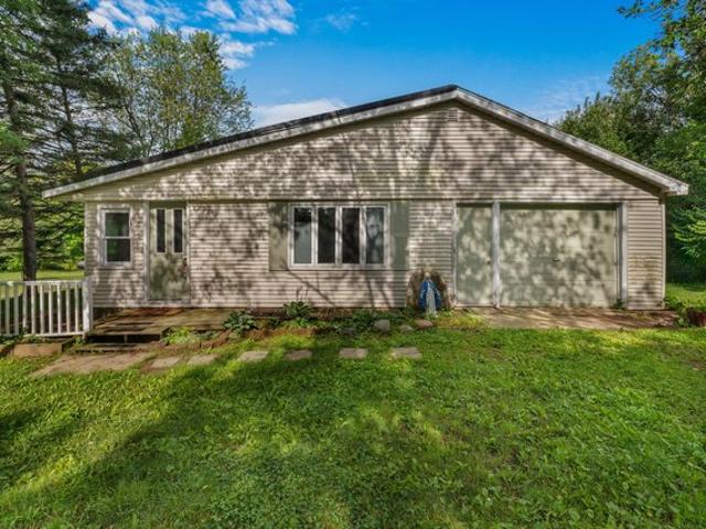 7290 Ansley Ln, Hillsdale, MI 49242