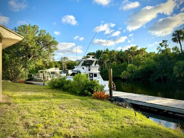 7290 S Kanner Hwy, Stuart, FL 34997