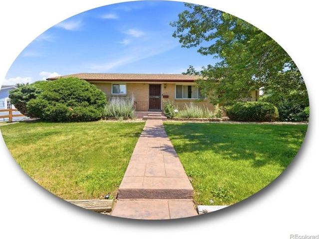 7290 S Penrose Ct, Littleton, CO 80122