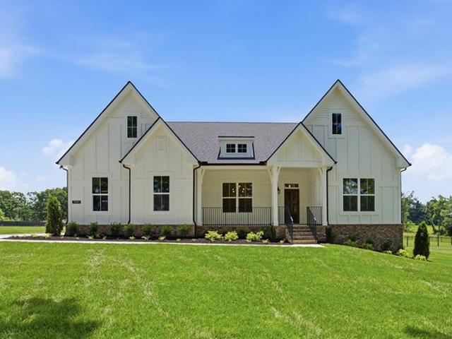 7291 Belvoir Dr, Fairview, TN 37062