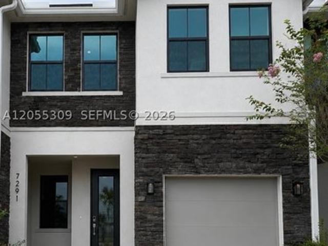 7291 SW 46th St, Davie, FL 33314