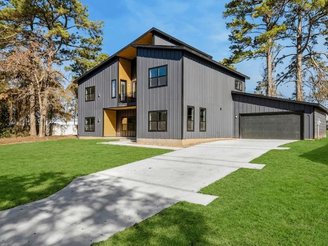 7292 Edgewater Drive
