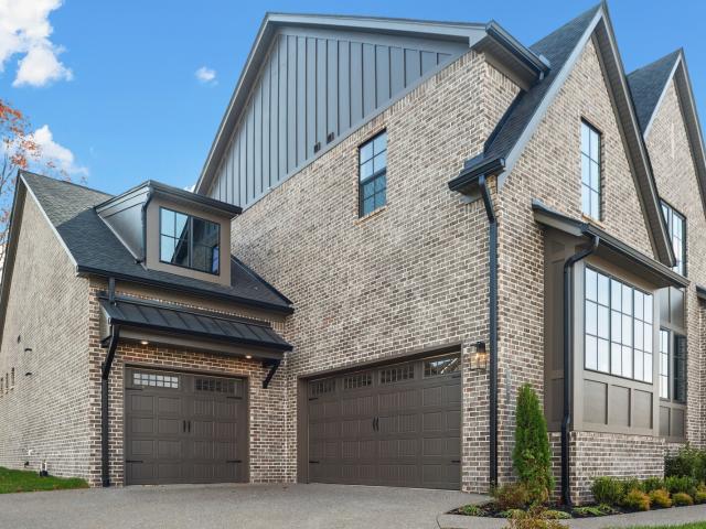 7292 Ruzek Ct