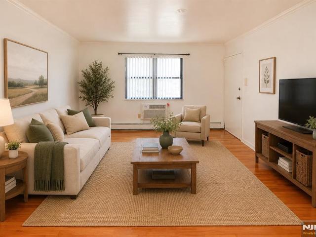 729 10th Street # 2F