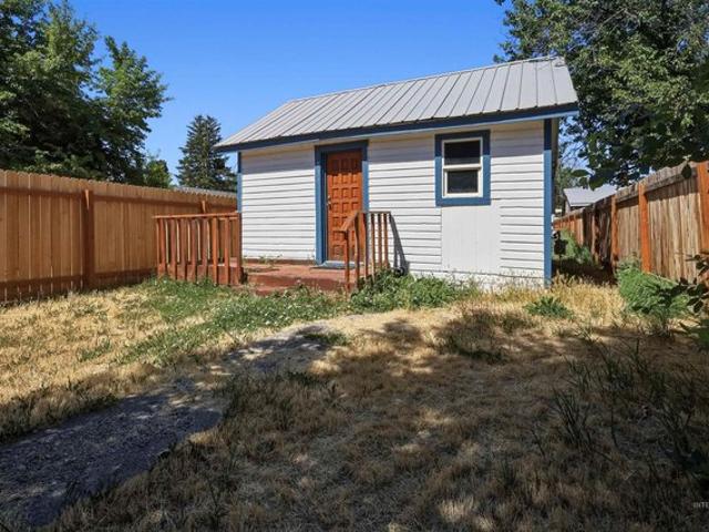 729 California St, Gooding, ID 83330