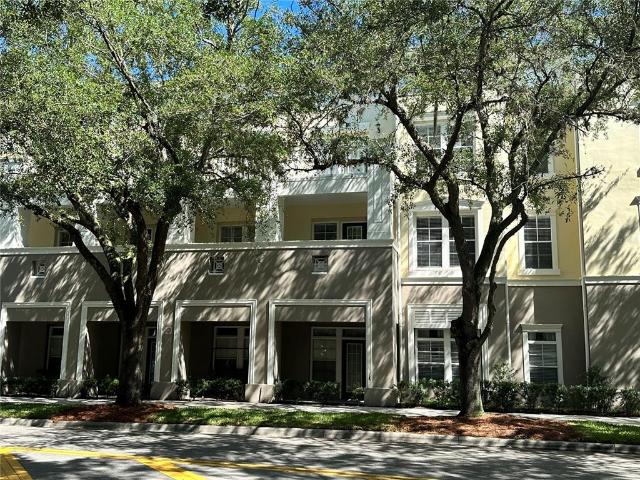 729 Celebration Ave, Unit 729, Kissimmee, FL 34747 | MLS #G5110