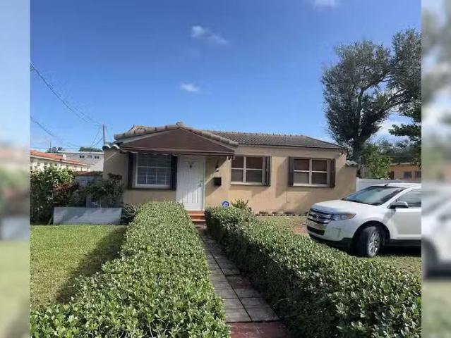 729 Curtiss Parkway 729 Curtiss Pkwy