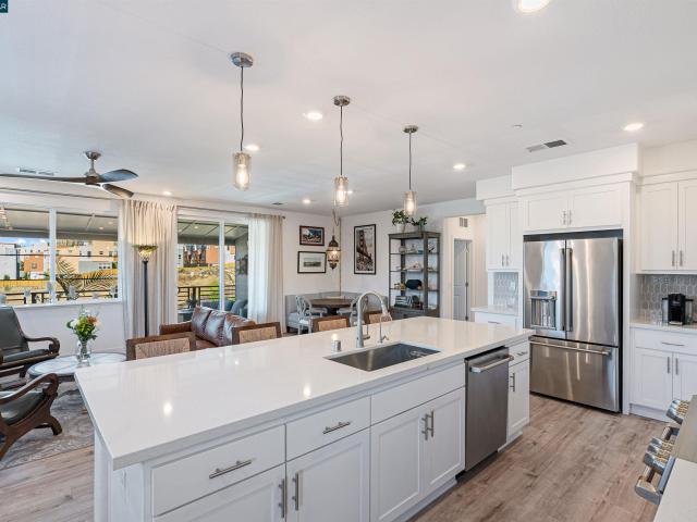 729 Delve Ct, Hayward, CA 94544 | MLS #41112 | Compass