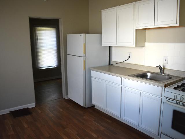 729 E Vine