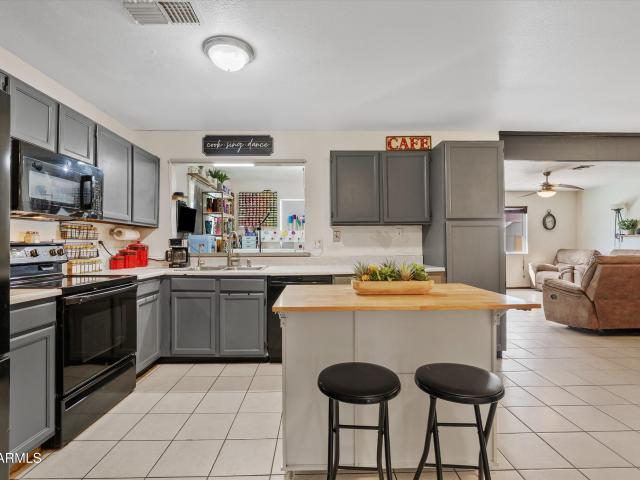 729 E Huber St, Mesa, AZ 85203 | MLS #6995 | Compass