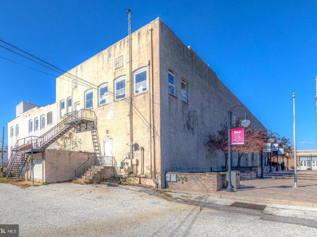 729 E Landis Avenue