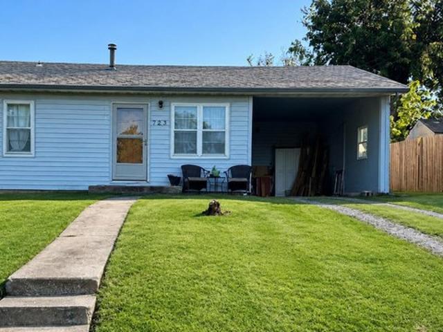 729 E Rea St, Marshall, MO 65340