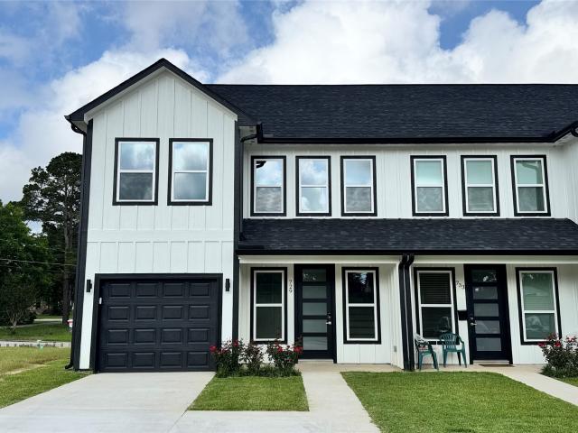 729 Ebenezer Lane