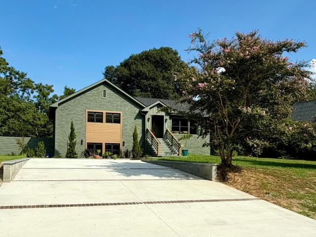 729 Fort Sumter Drive