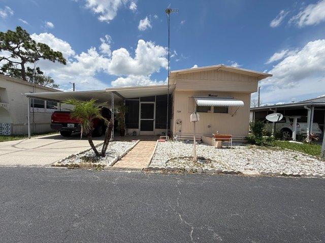 729 Jenny Wren Rd, Winter Haven, FL 33881