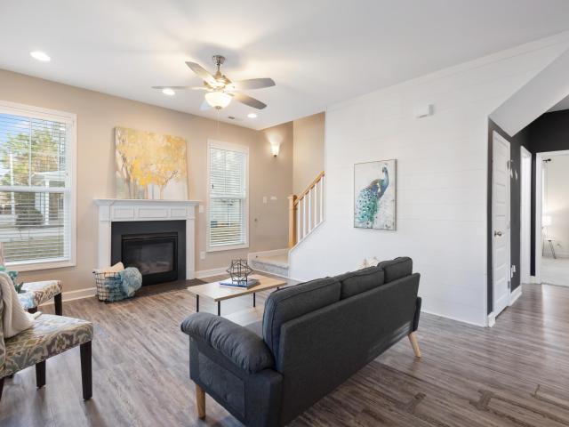 729 Leatherstone Lane